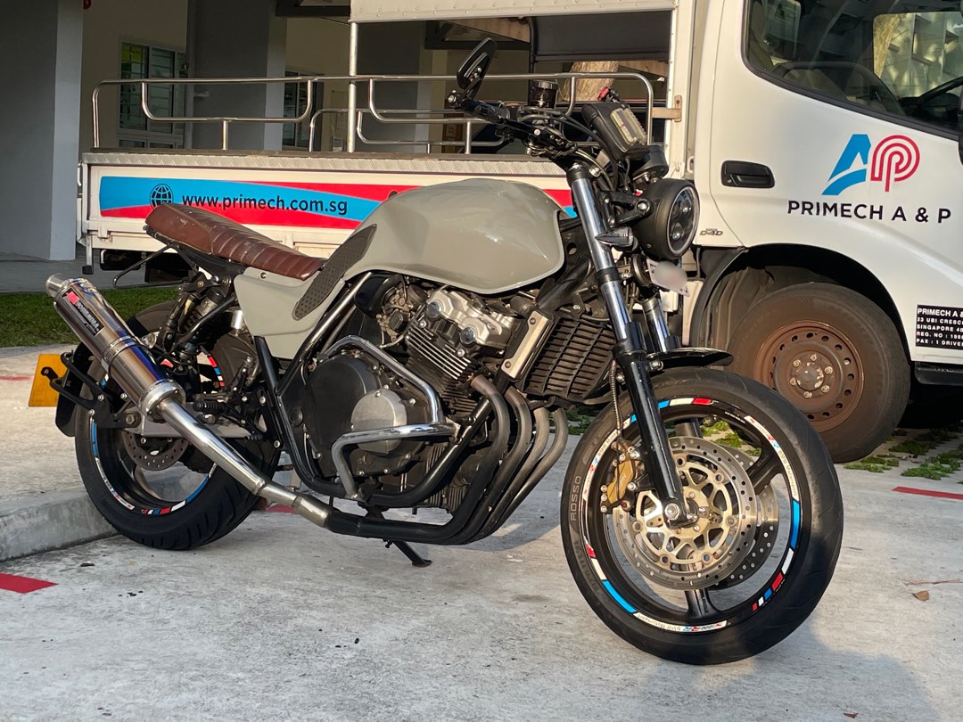 Honda CB400 Spec 3 (COE 2028), Motorcycles, Motorcycles for Sale, Class 2A on Carousell