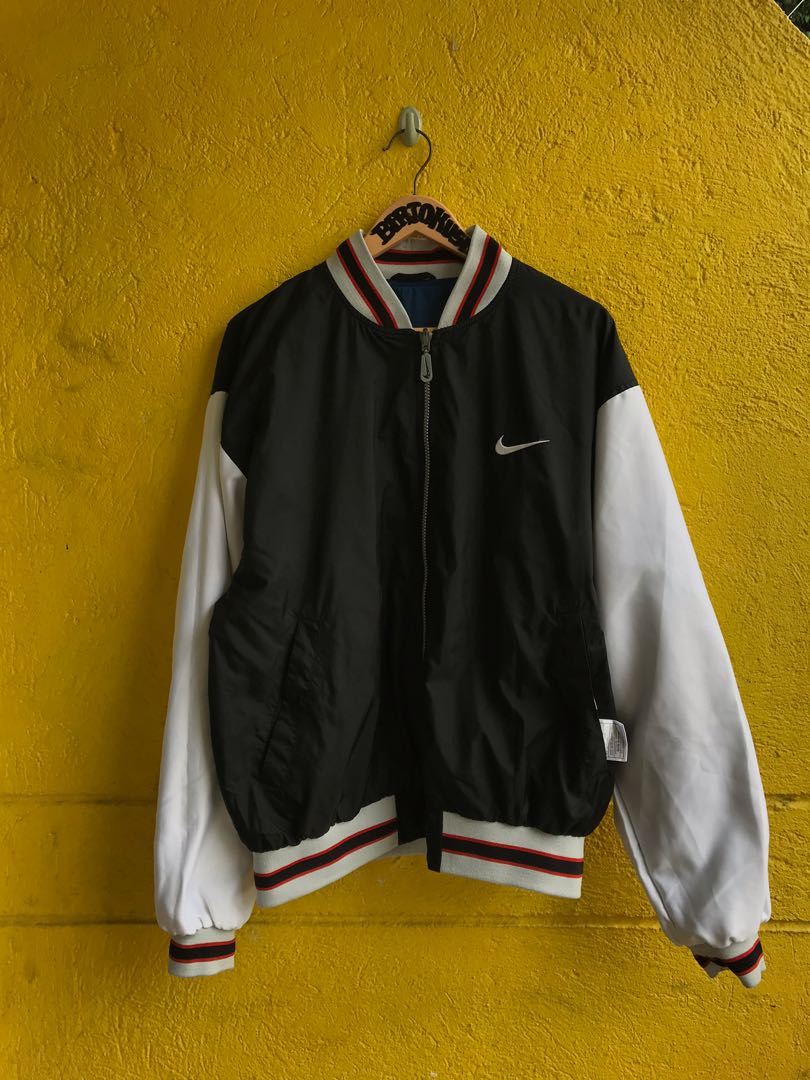 NIKE REVERSIBLE VINTAGE, Men's Fashion, Tops & Sets, Hoodies on Carousell