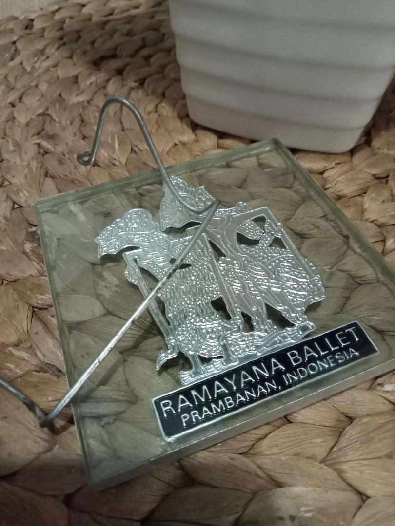 Pajangan hiasan ramayana rama shinta ballet prambanan, Antik, Pajangan ...