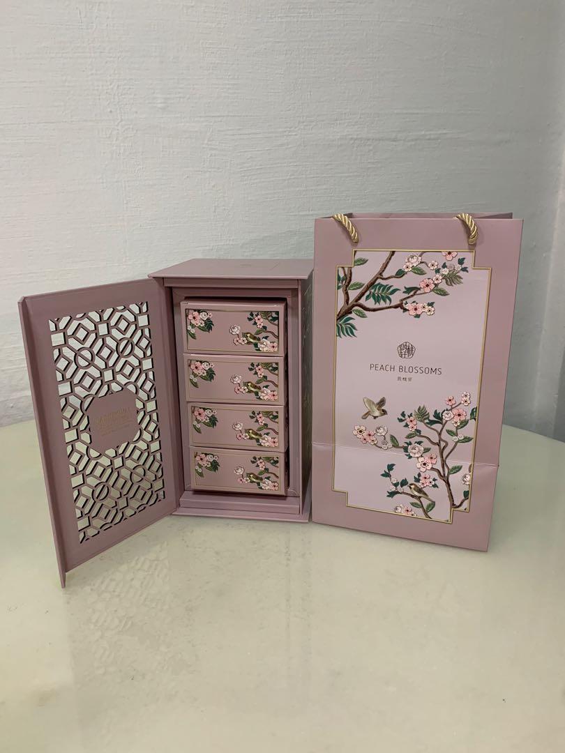Park Royal Hotel Mooncake boxes, Furniture & Home Living, Home ...