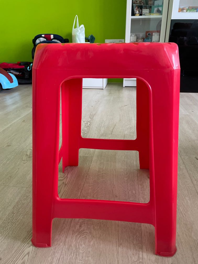 Plastic stool, Furniture & Home Living, Furniture, Chairs on Carousell