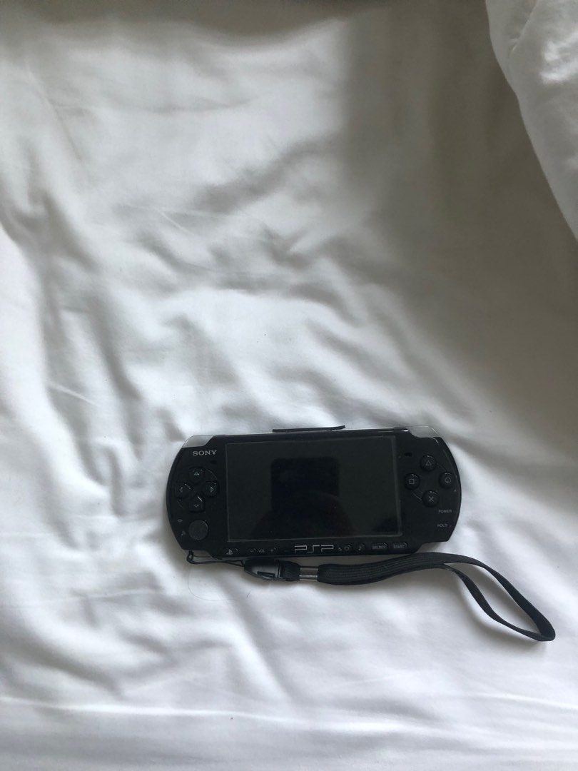 PSP 2000, Video Gaming, Video Game Consoles, PlayStation on Carousell