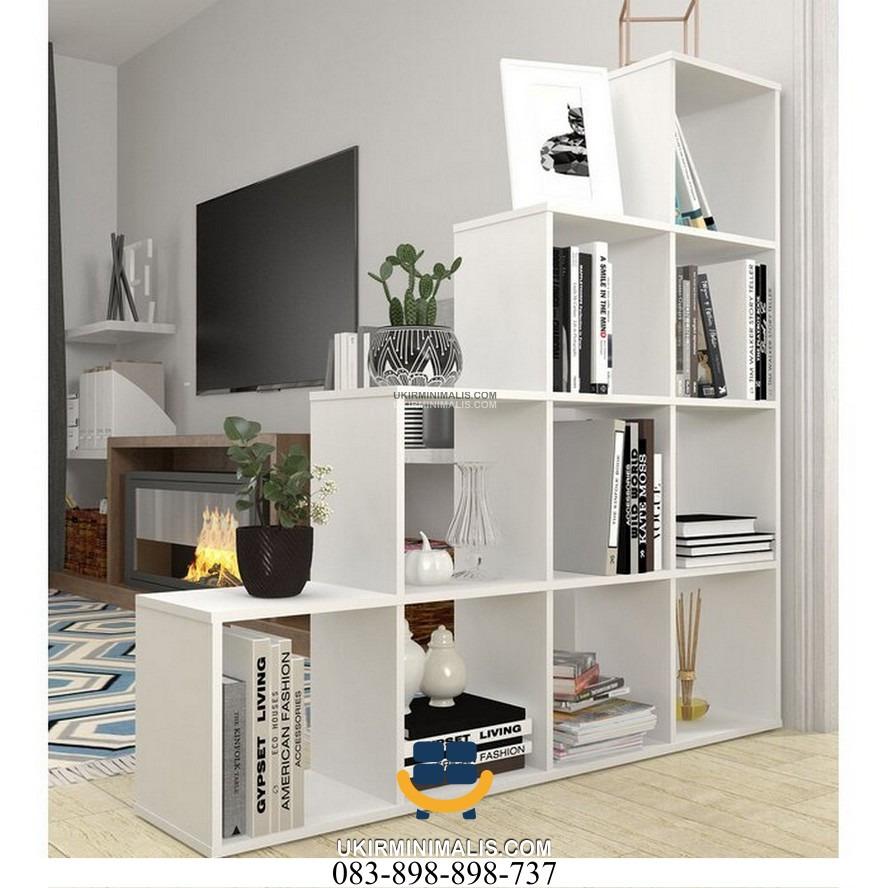 Rak Buku Sekat Banyak Model Anak Tangga, Perabotan Rumah di Carousell