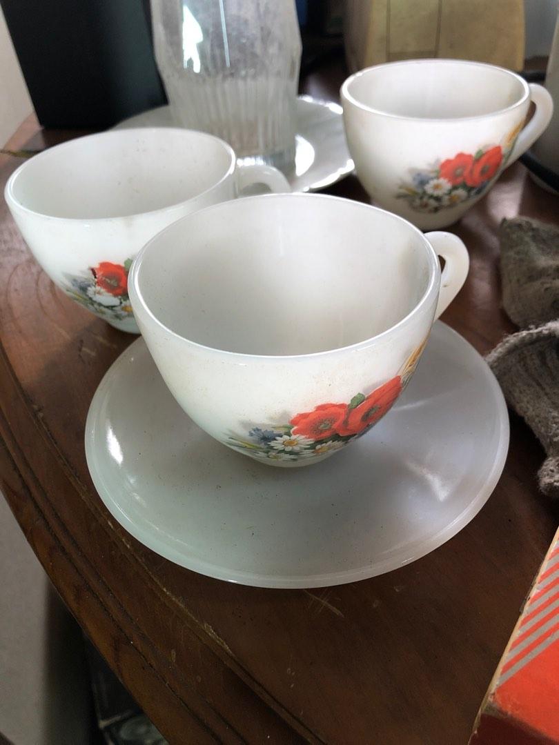 Retro cups, Hobbies & Toys, Memorabilia & Collectibles, Vintage Collectibles on Carousell