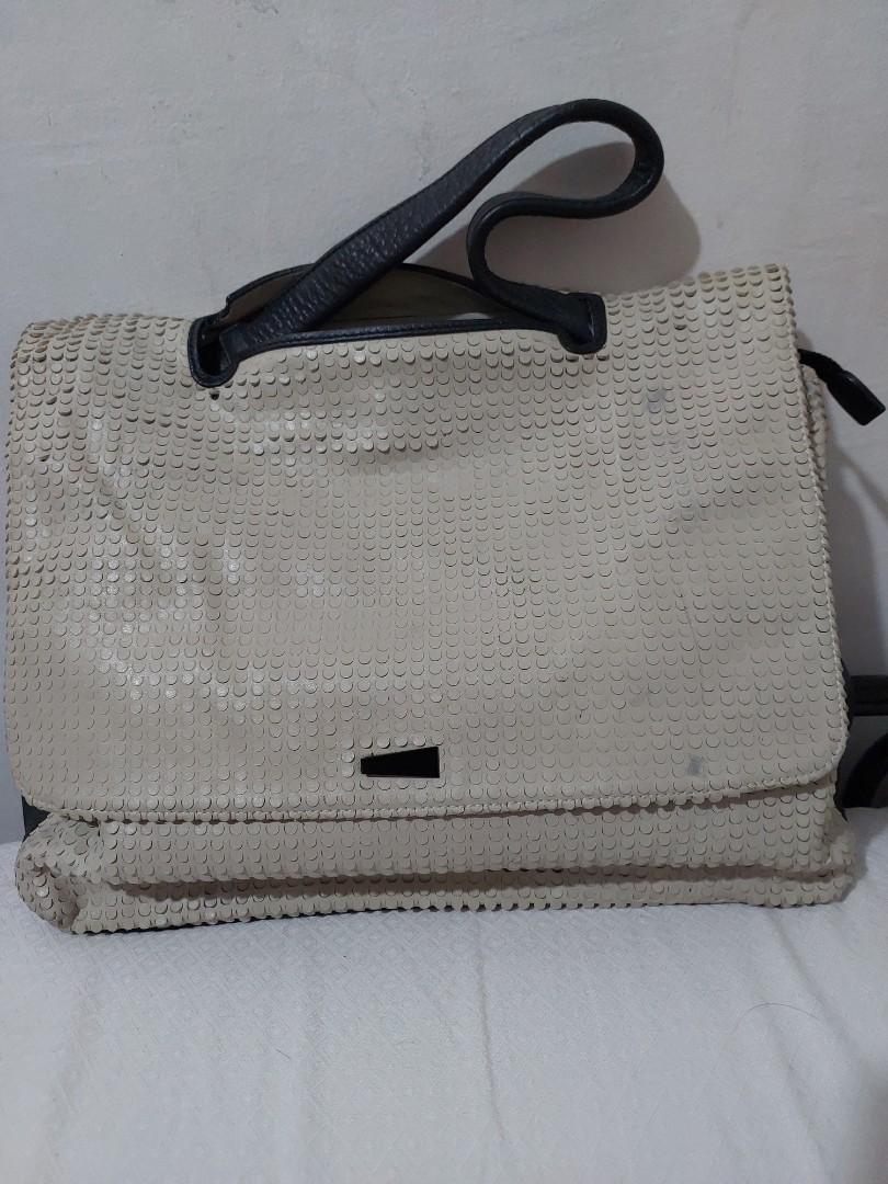 Rouge and lounge, Women's Fashion, Bags & Wallets, Cross-body Bags on Carousell