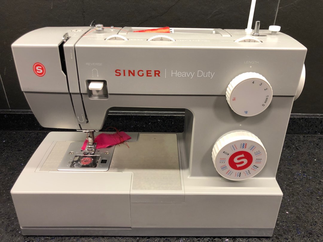 Singer Heavy Duty Sewing Machine, Hobbies & Toys, Stationery & Craft ...