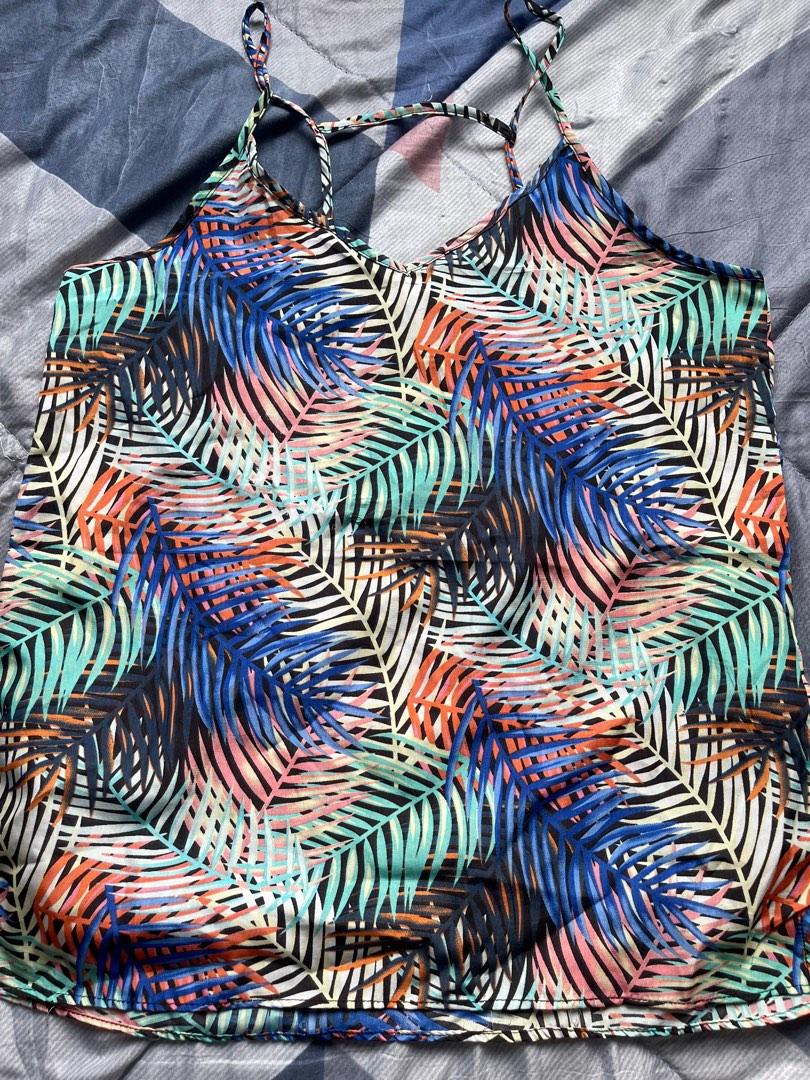 Tropical Top, Women's Fashion, Tops, Blouses on Carousell