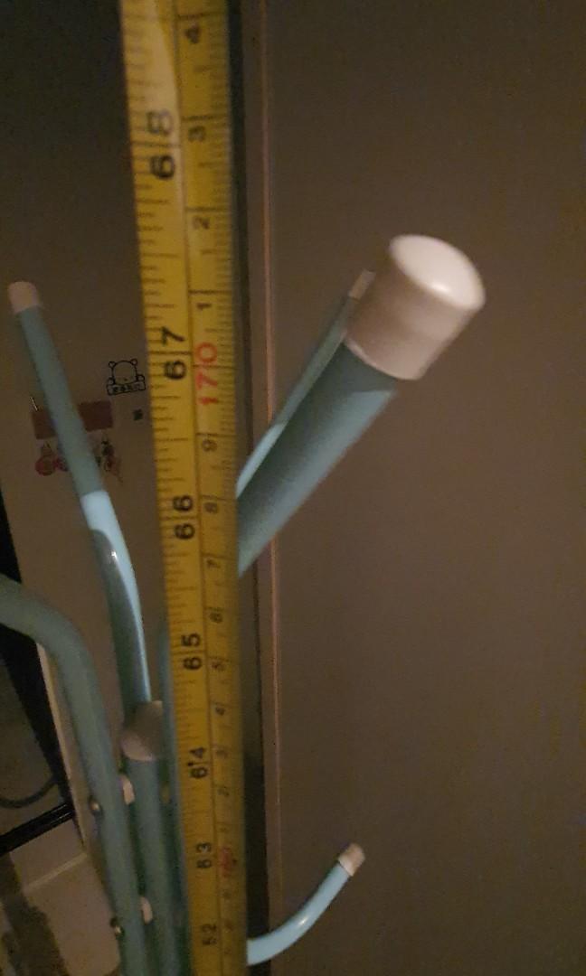 Used Clothes Rack, Furniture & Home Living, Bathroom & Kitchen Fixtures ...