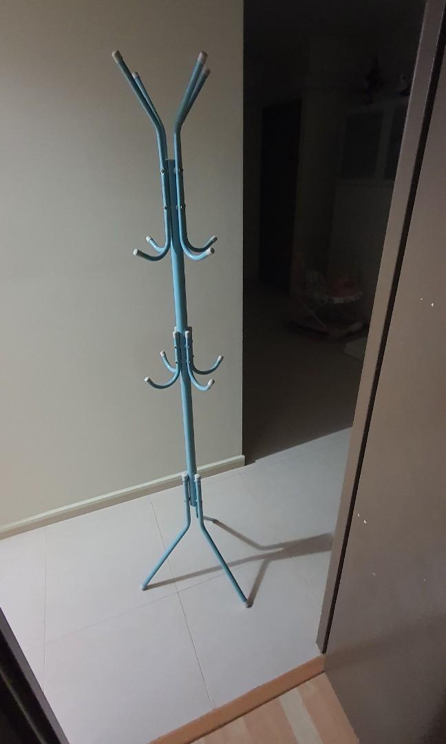 Used Clothes Rack, Furniture & Home Living, Bathroom & Kitchen Fixtures ...