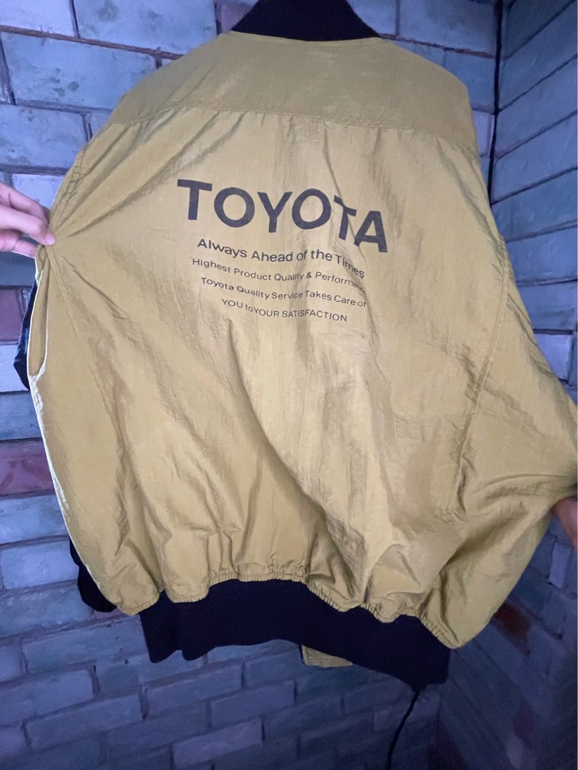 Vintage Toyota Work Jacket, Men's Fashion, Tops & Sets, Hoodies on ...