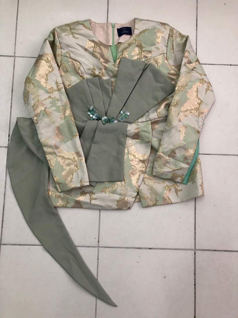 Wanzar baju kurung moden, Women's Fashion, Tops, Longsleeves on Carousell