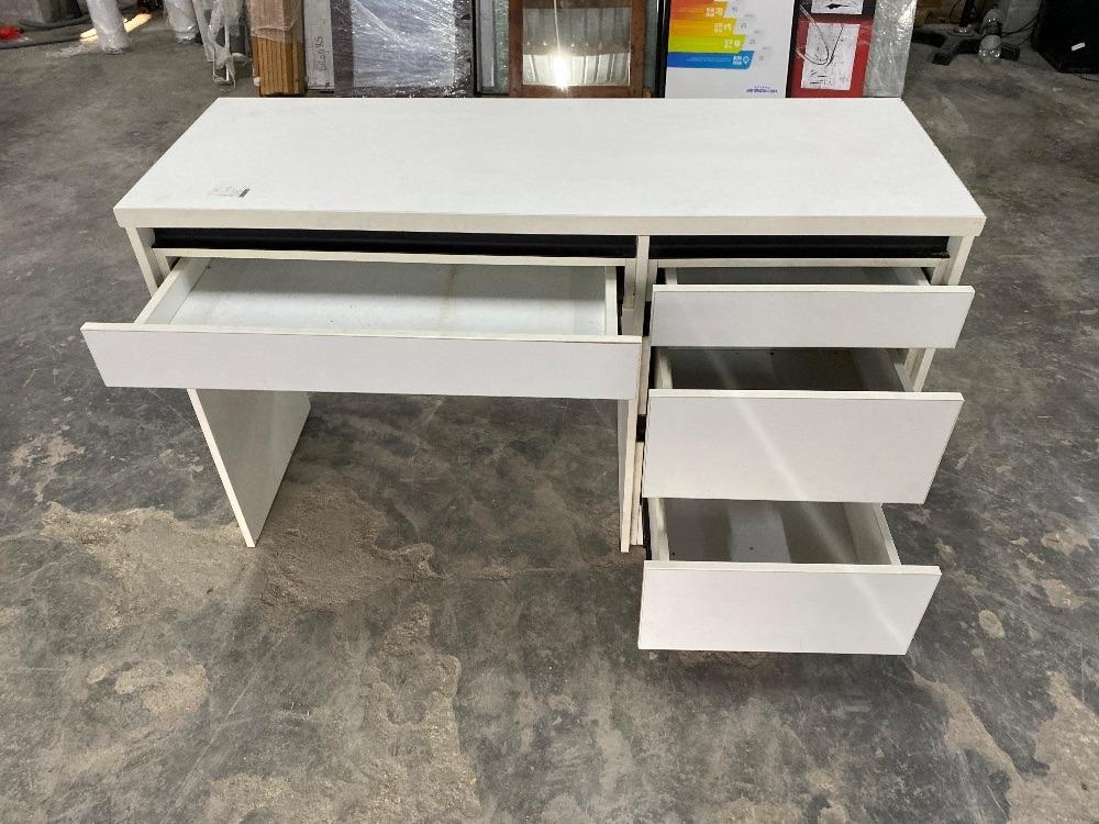Wooden Office Table with 4 Drawers White Colour / Meja Pejabat Kayu ...