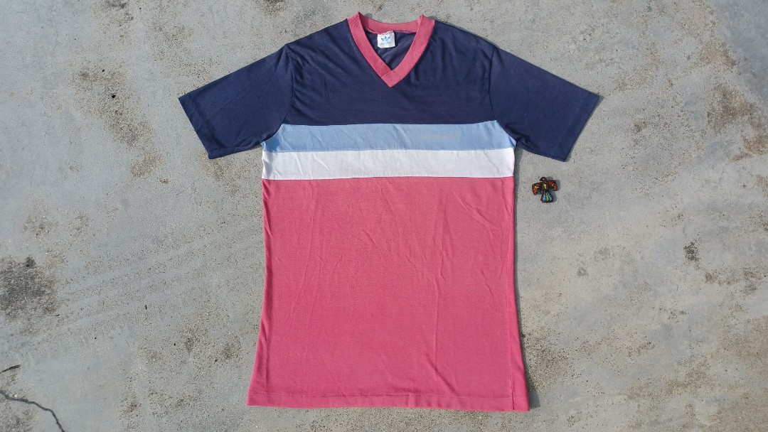 ADIDAS V-NECK vtg KAIN SAMBUNG, Men's Fashion, Coats, Jackets and ...