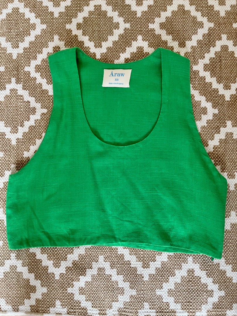 Araw Melfi Top in Green, Women's Fashion, Tops, Blouses on Carousell