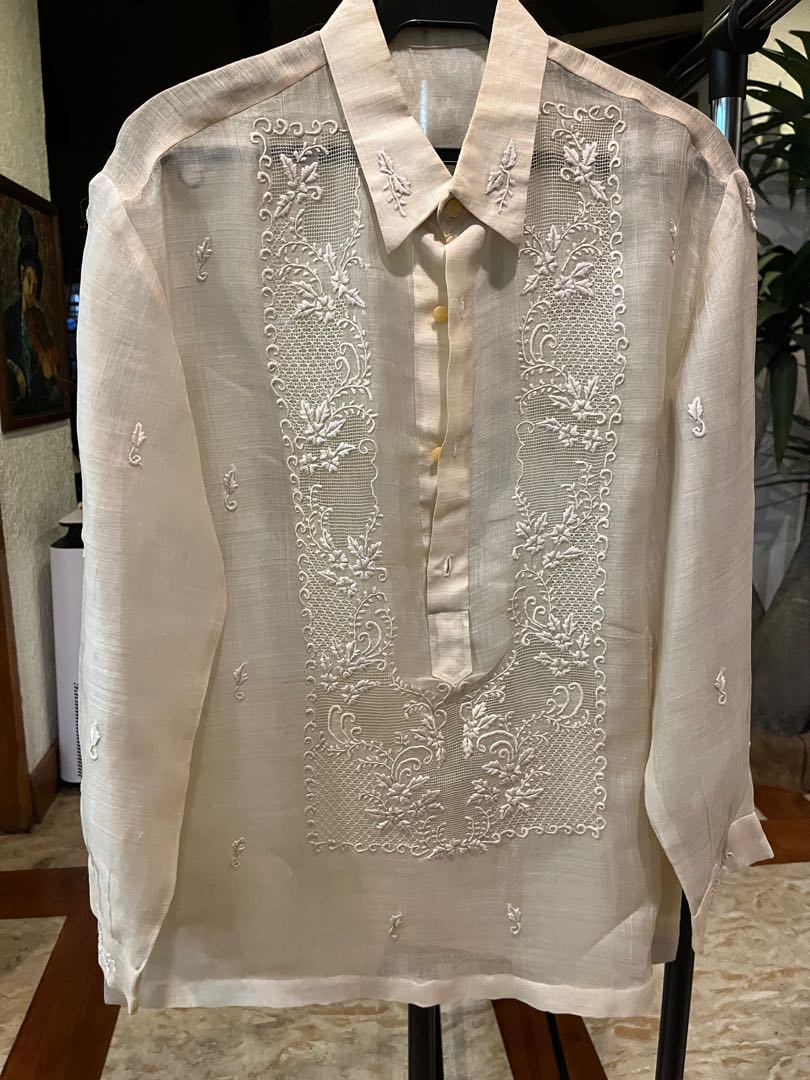 Barong for me, Men's Fashion, Tops & Sets, Formal Shirts on Carousell