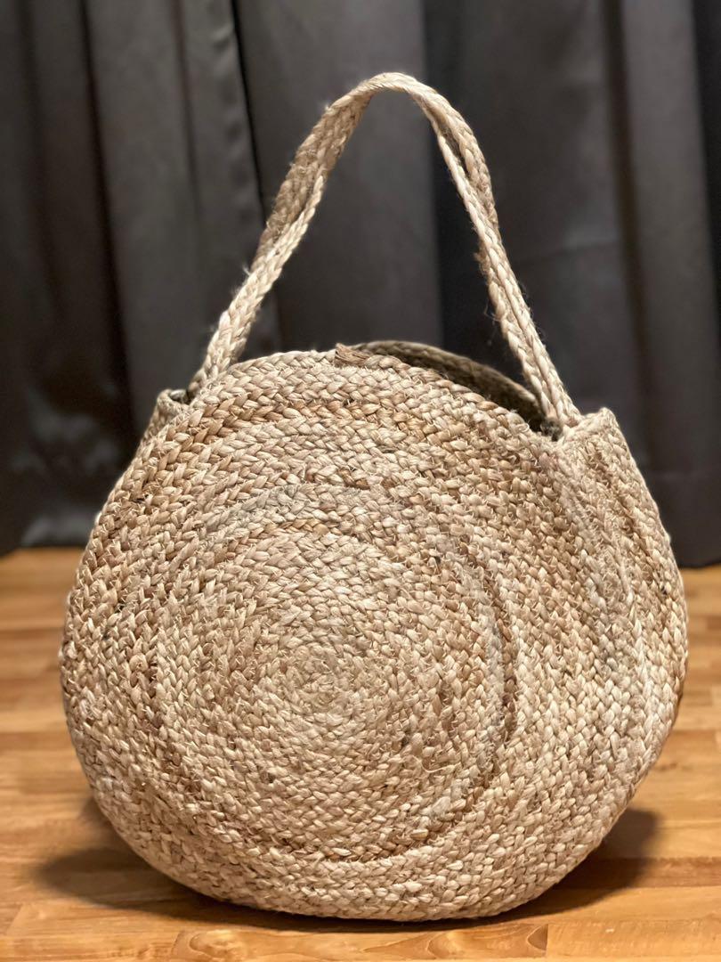 BN Mango straw bag, Women's Fashion, Bags & Wallets, Beach Bags on ...