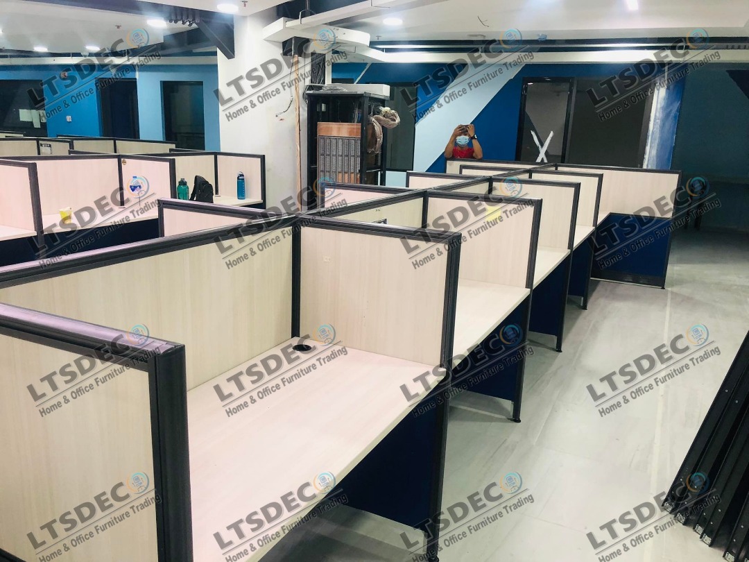 CALL CENTER TABLE OFFICE PARTITIONS, Furniture & Home Living, Office ...