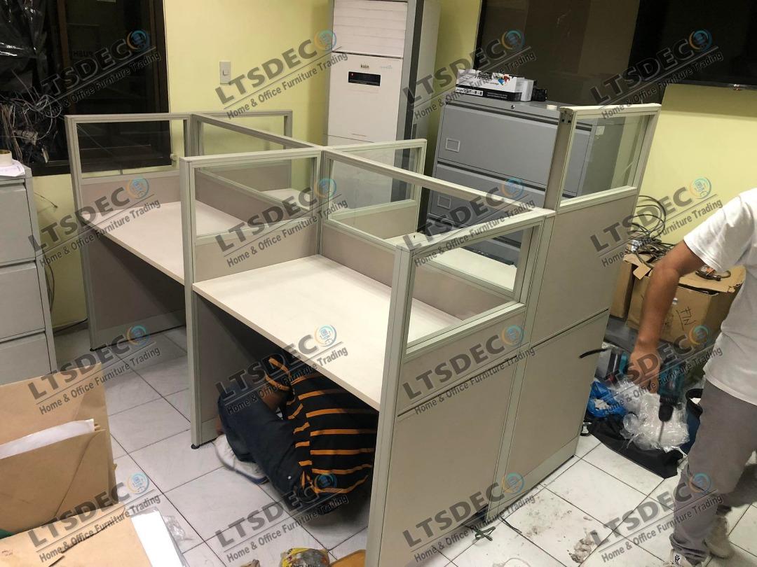 CALL CENTER TABLE WITH GLASS OFFICE PARTITIONS, Furniture & Home Living ...