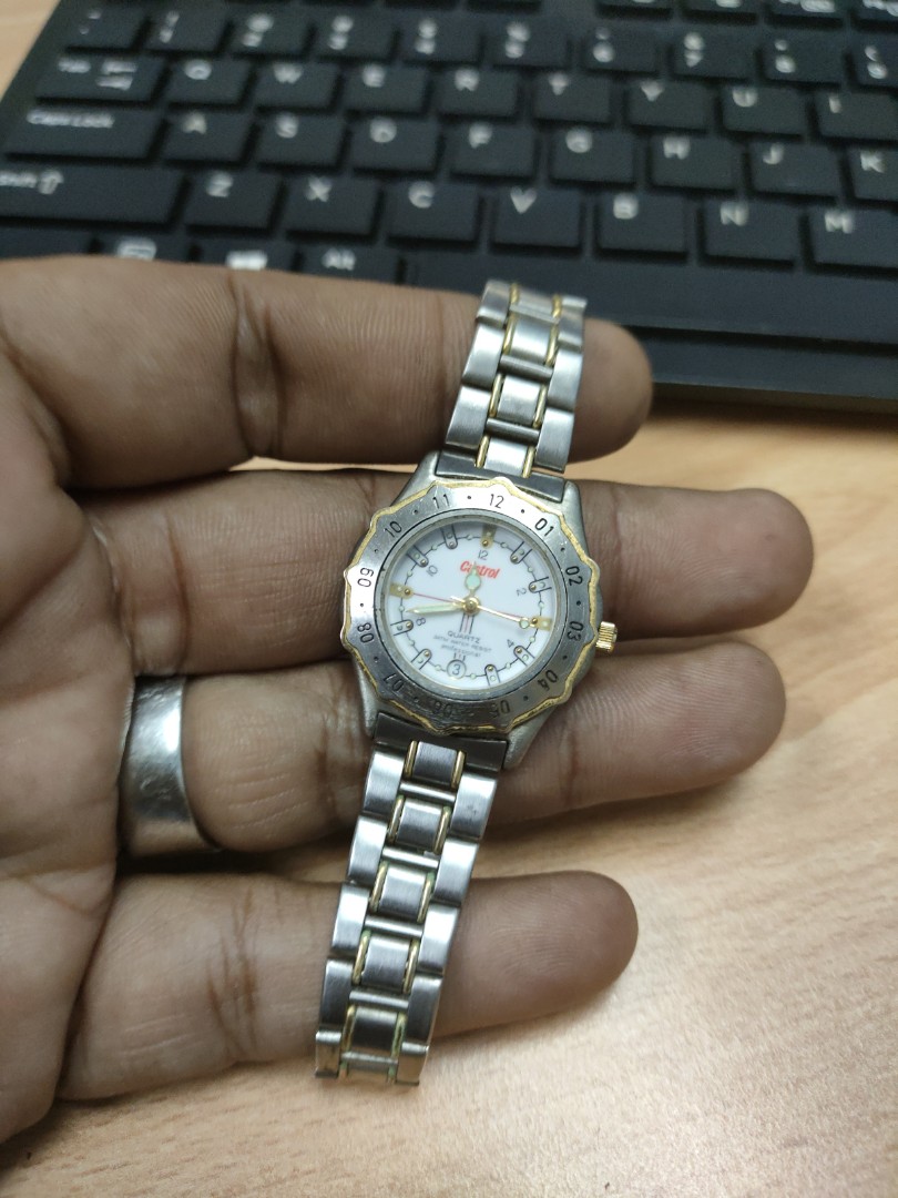 Castrol ladies quartz watch, Women's Fashion, Watches & Accessories ...