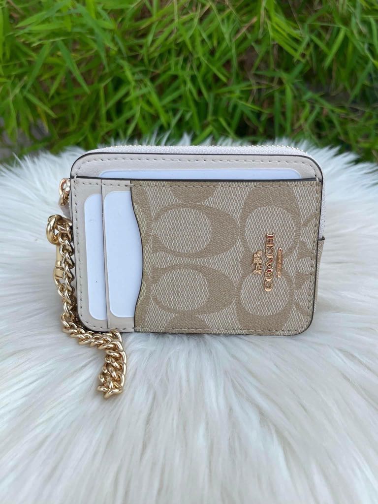 Coach Card Wallet, Women's Fashion, Bags & Wallets, Purses & Pouches on ...