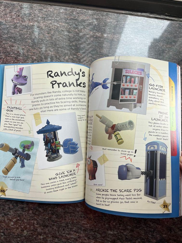 Disney essential guide, 興趣及遊戲, 書本 & 文具, 小朋友書 - Carousell