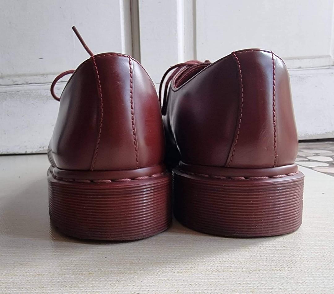 Doc Martens Low Cut, Men's Fashion, Footwear, Casual Shoes on Carousell