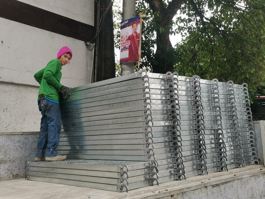 Gi pipe scaffolding Catwalk Shoring Jack Uhead Swivel clamp Base Jack ...