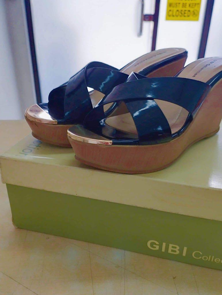 GIBI wedge sandals, Women's Fashion, Footwear, Wedges on Carousell