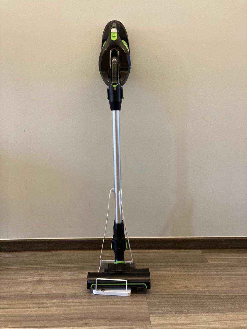 Gtech Pro whole set, TV & Home Appliances, Vacuum Cleaner ...