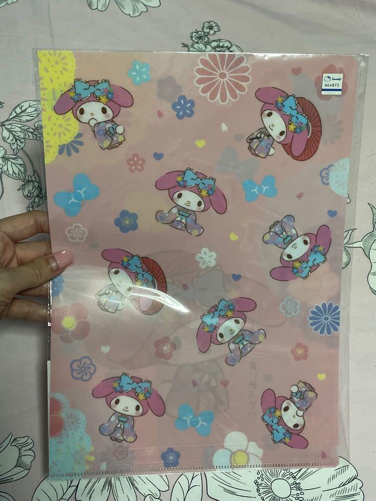 Hello kitty file folder on Carousell