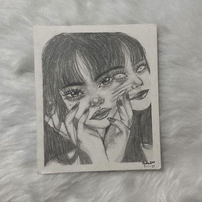 Junji Ito Tomie Two Faces, Hobbies & Toys, Stationary & Craft, Art ...