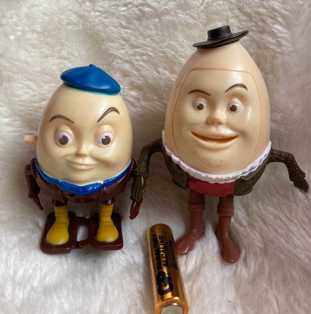 McDonald's Puss in Boots Humpty Dumpty Happy Meal Toy 2011 Preloved ...