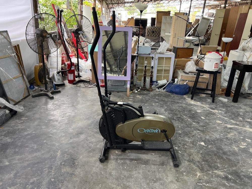 ORBITREK Elliptical Exercise Machine / Mesin Senaman Elips ORBITREK ...