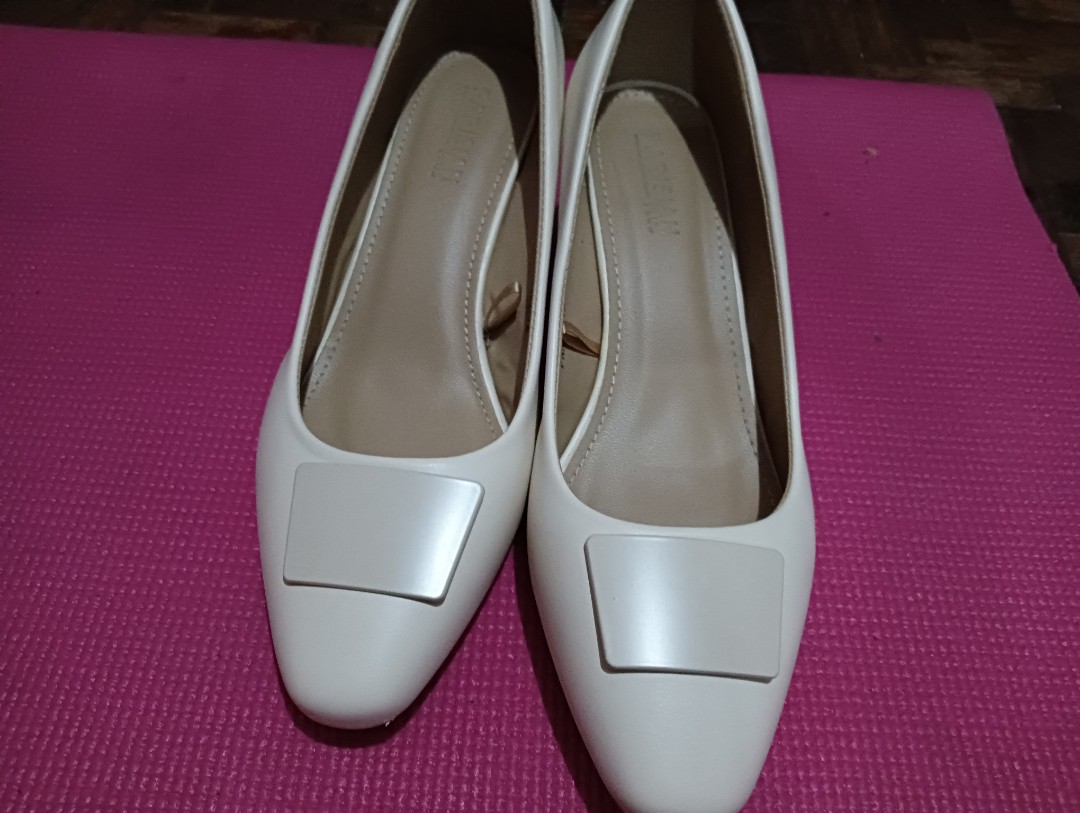 Parisian Plus, Women's Fashion, Footwear, Heels on Carousell