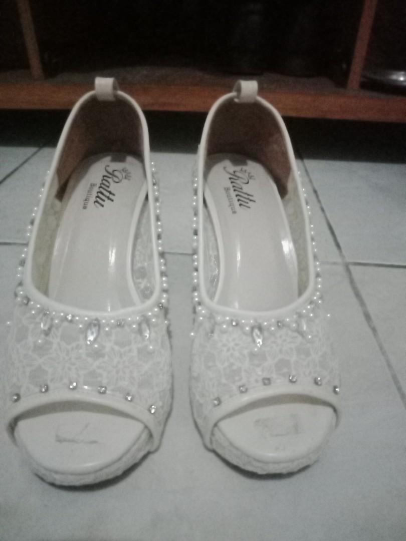 Sepatu pesta, Fesyen Wanita, Sepatu di Carousell