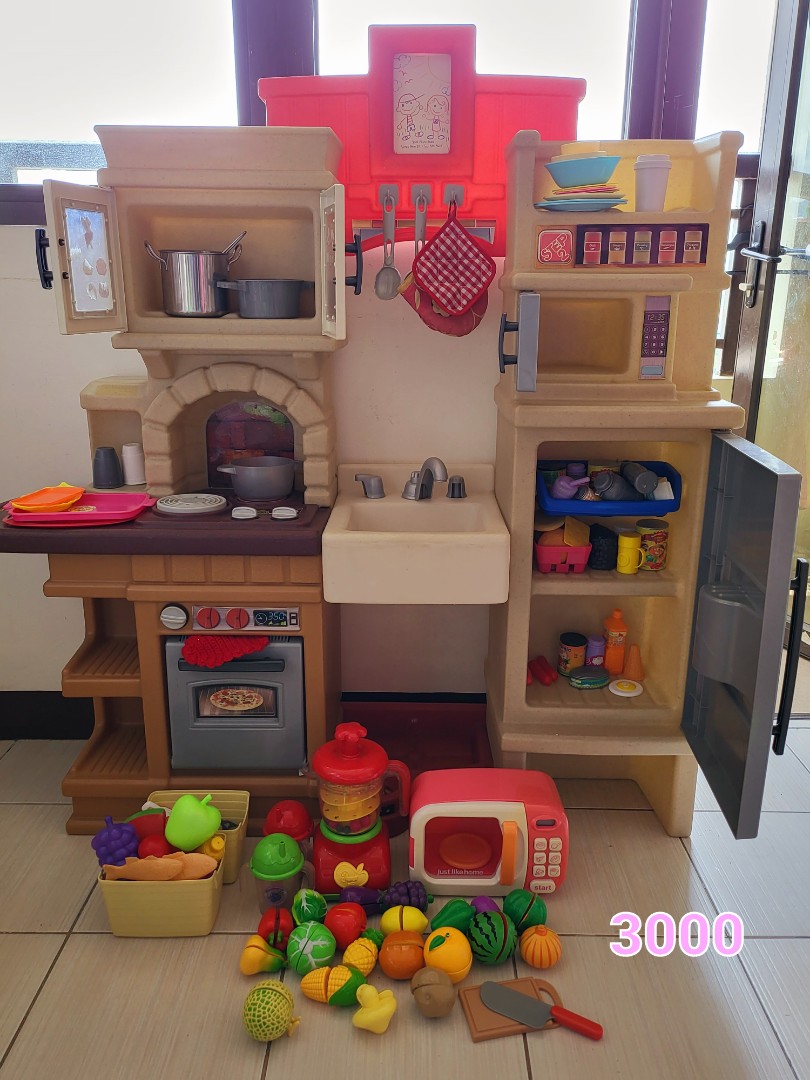 Step2 kitchen (all including), Hobbies & Toys, Toys & Games on Carousell