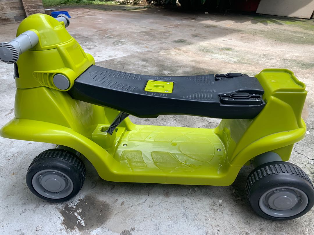 Toys R Us Scooter, Hobbies & Toys, Toys & Games on Carousell