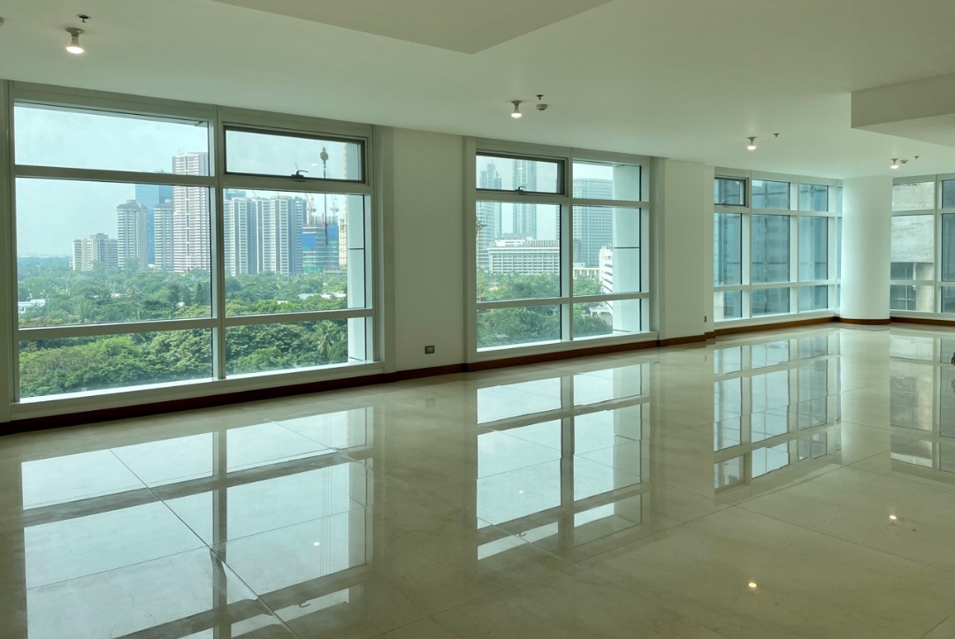 Two Roxas Triangle Elegant Semi-Furnished 3 Bedroom, Property, Rentals ...