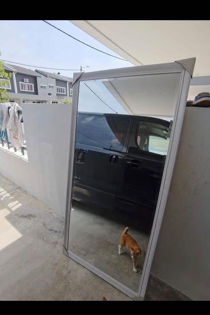 Wall mirroe, Furniture & Home Living, Home Decor, Mirrors on Carousell