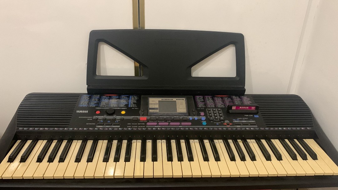 Yamaha keyboard PSR-230, Hobbies & Toys, Music & Media, Musical ...