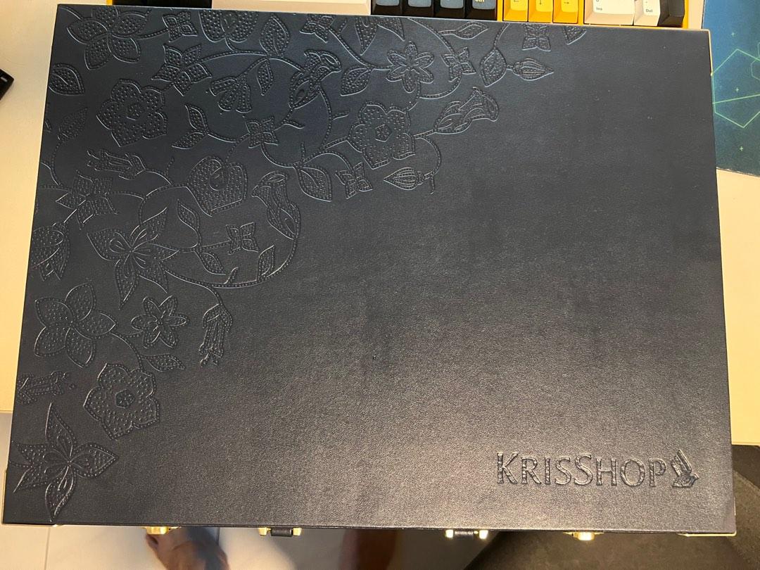 2021 krisflyer SQ batik mahjong set, Hobbies & Toys, Toys & Games on ...