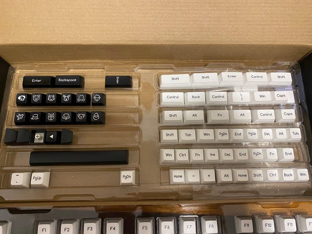 AKKO SA profile BoW black on white Keycaps, Computers & Tech, Parts ...