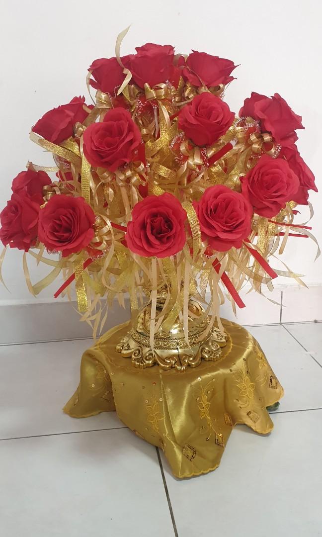 Bunga pahar (red with gold), Hobbies & Toys, Stationery & Craft ...
