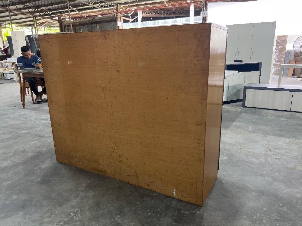 Classic Wooden 4 Doors Display Cabinet Brown Colour / Kabinet Paparan 4 ...