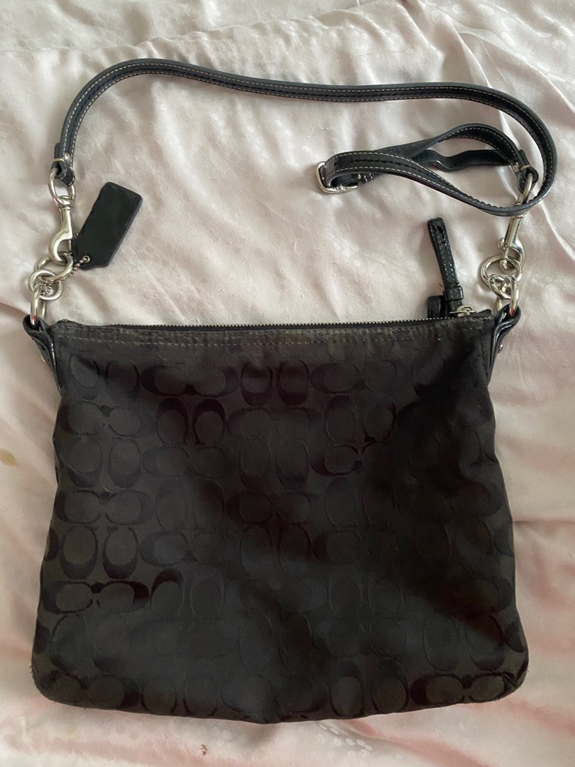Coach cross body sling bag, Women's Fashion, Bags & Wallets, Cross-body ...