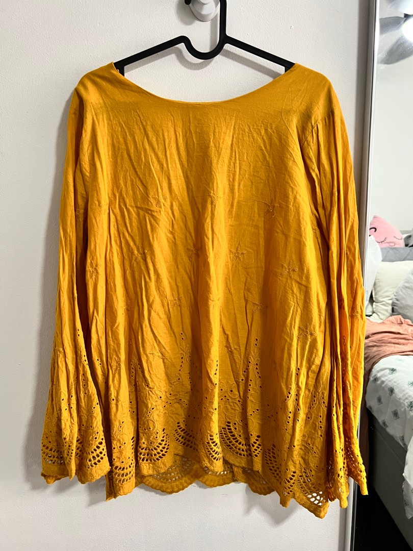 Filanto, Women's Fashion, Tops, Blouses on Carousell