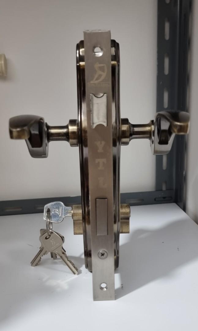 HDB Door & Gate lock, Furniture & Home Living, Security & Locks, Locks ...
