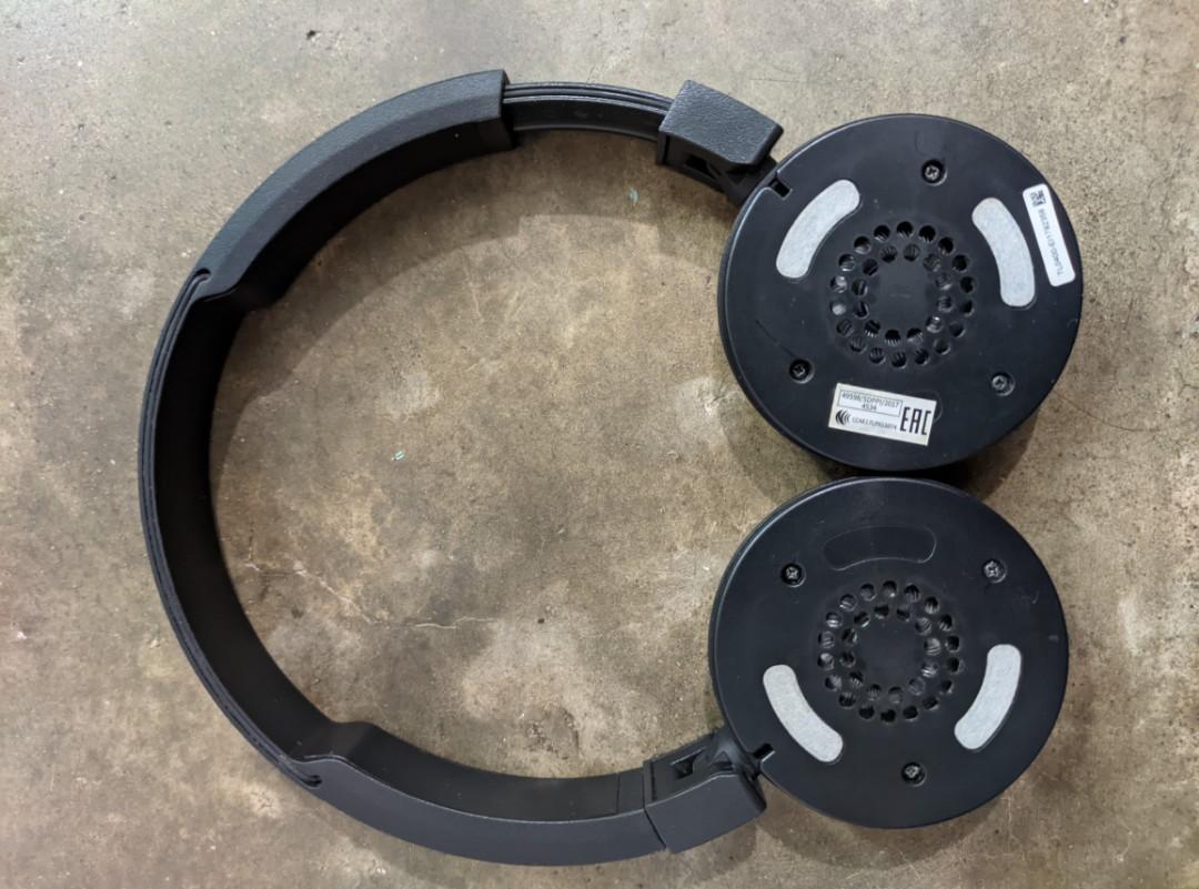 Jbl Bluetooth Headset Audio Headphones Headsets On Carousell