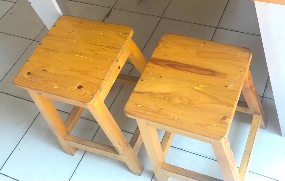 Kursi Kayu Cafe, Perabotan Rumah di Carousell