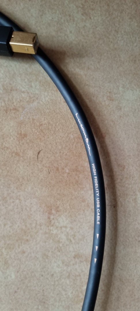 Luxman High Fidelity USB cable (type c to USB) 1.5m In Excellent ...